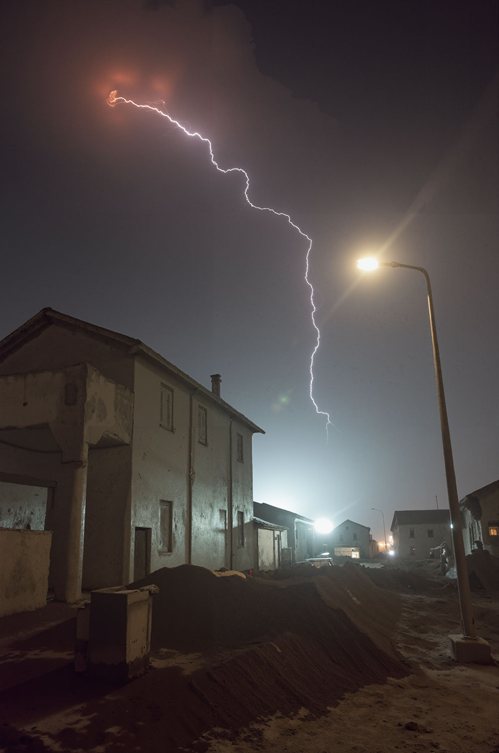 Fotografie + KI + Kunst: Another World – Another Time (Arbeitstitel)